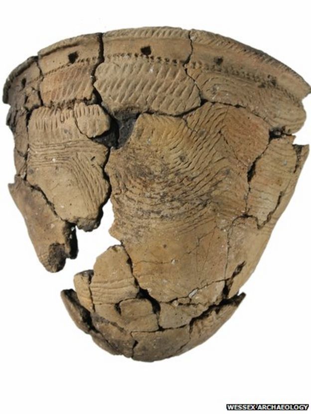 Quarry settlement finds near Windsor - BBC News