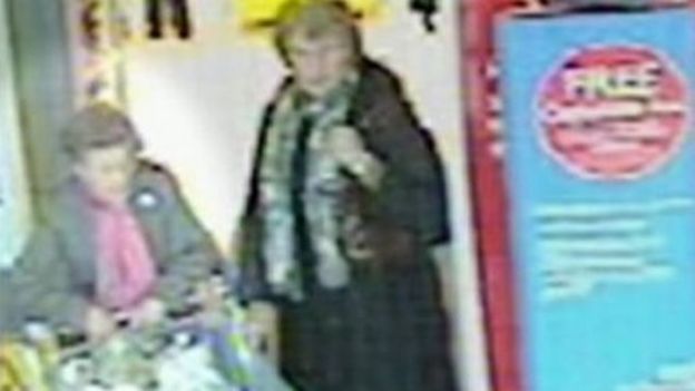 Una Crown murder: Wisbech community asked for help - BBC News