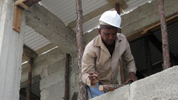 A glimpse inside Cuba's prisons - BBC News