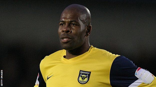 Oxford United: Michael Duberry among 12 released - BBC Sport