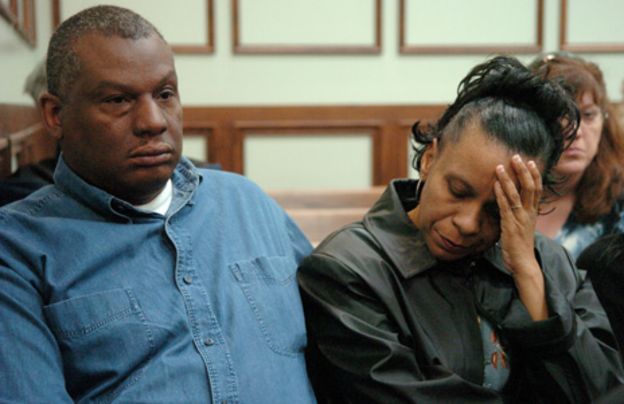 Murder in Mayfield - BBC News