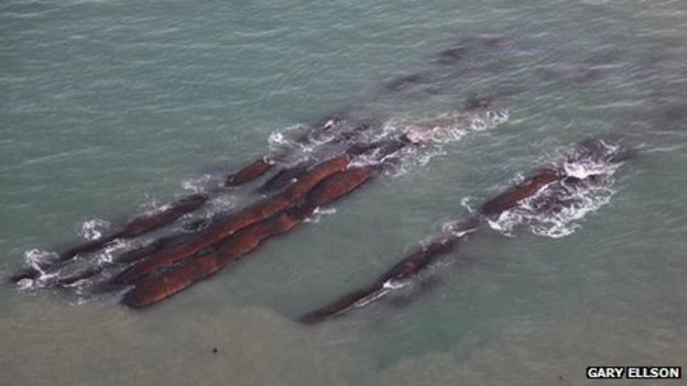 Boscombe surf reef 'set for April reopening' - BBC News