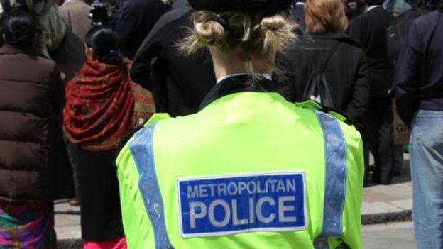 Vulnerable victims to give pre-recorded evidence to trials - BBC News