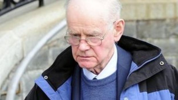 Fr Conleth Byrne gets suspended sentence for £145,000 fraud - BBC News