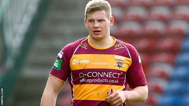 Bradford Bulls sign Jacob Fairbank from Huddersfield Giants - BBC Sport