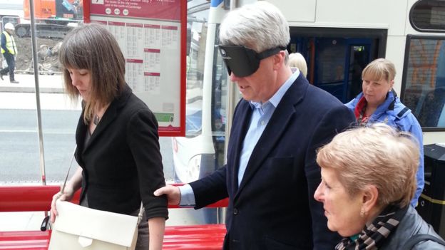 'Talking buses' introduced in Crawley - BBC News