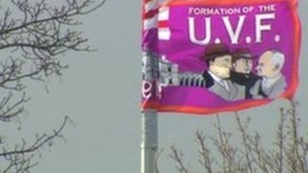 Journalists' union welcomes PUP support over threats - BBC News