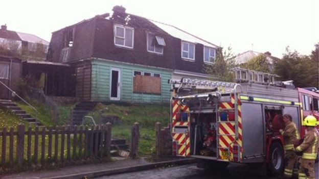 Tredegar unoccupied house fire is put out - BBC News