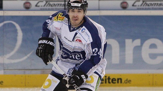 Belfast Giants announce signing of defenceman Calvin Elfring - BBC Sport