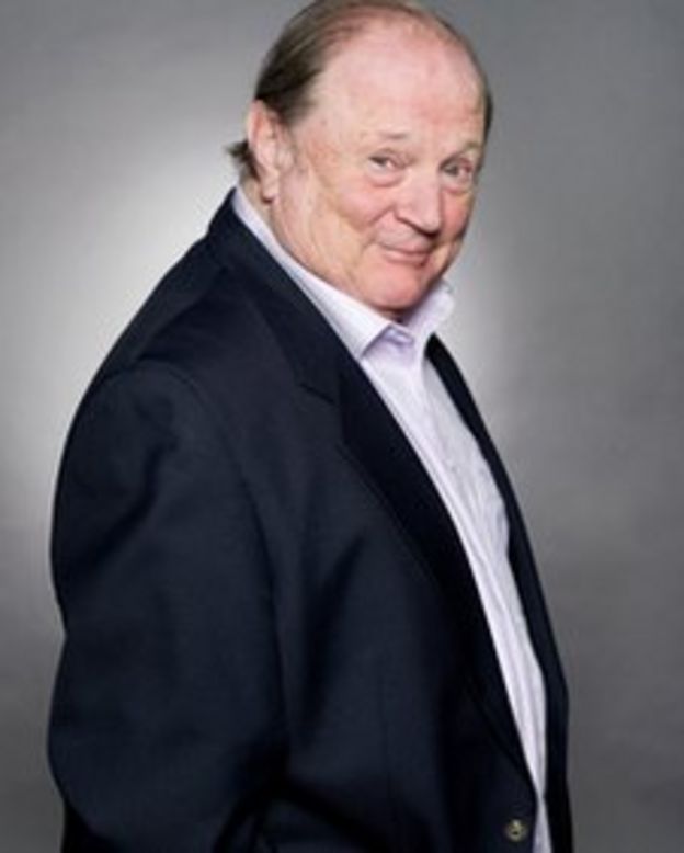 Emmerdale marks death of character Alan Turner - BBC News