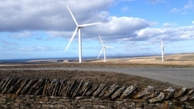 Running course created at Caithness wind farm - BBC News