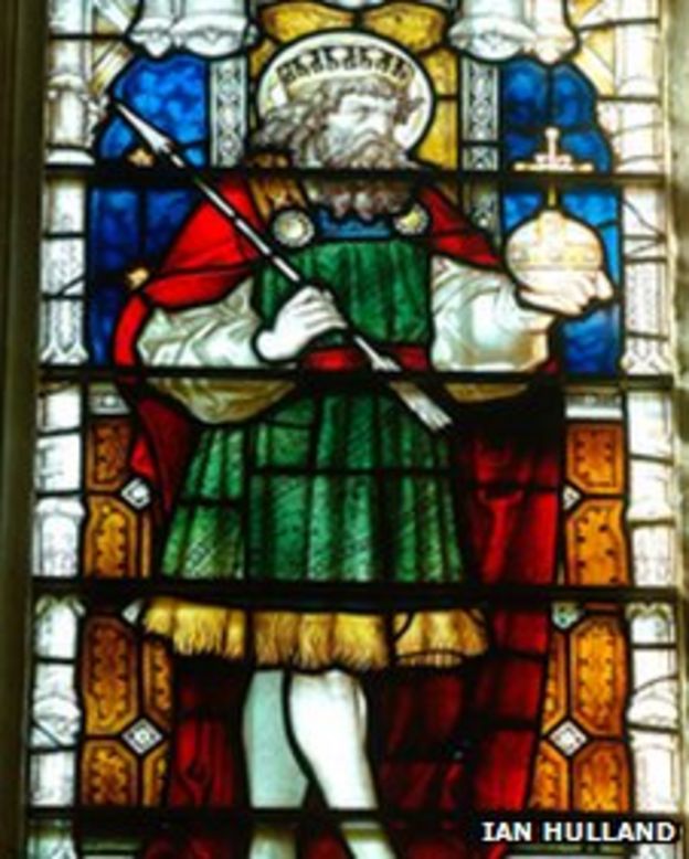 St Edmund takes on St George for England's patron saint honour - BBC News