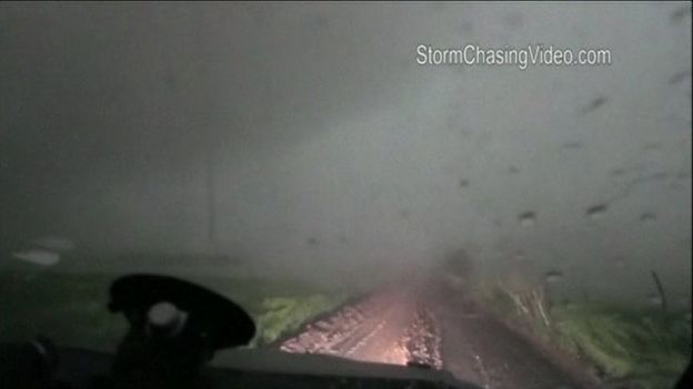 Kansas tornado inflicts heavy damage and leaves thousands without power ...