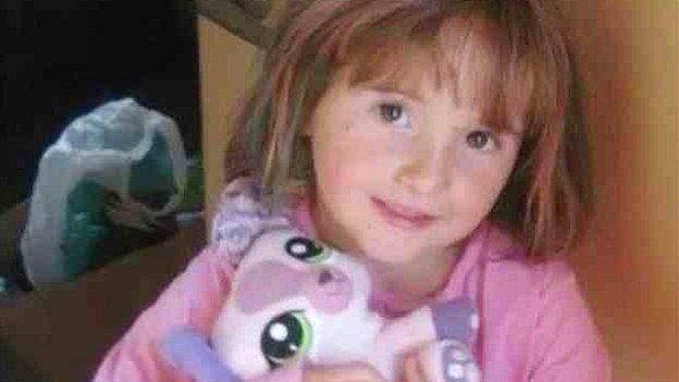 April Jones: Largest police search for missing April - BBC News