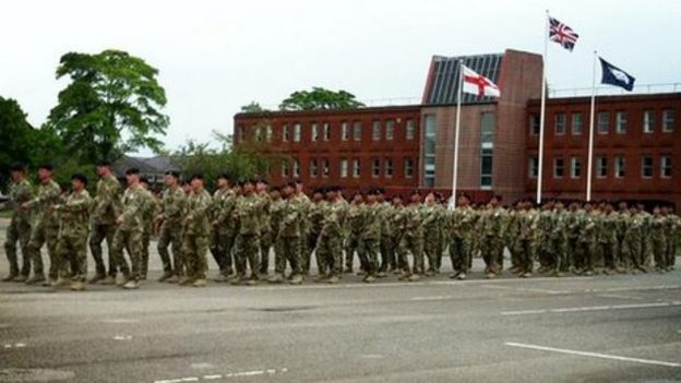 Award for Guernsey-born Lt Col Colin Vaudin - BBC News