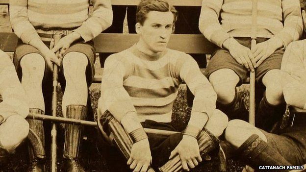New show to tell shinty's World War I sacrifices - BBC News