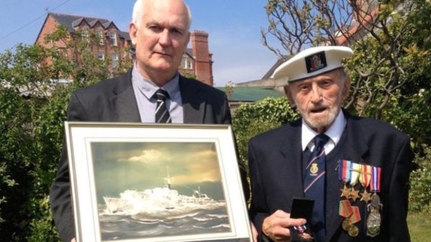World War Two veteran awarded Arctic Star and Ushakov medals - BBC News