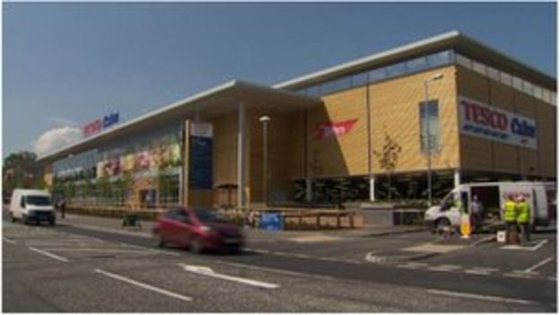 Newry Tesco store unsettles local independent businesses - BBC News