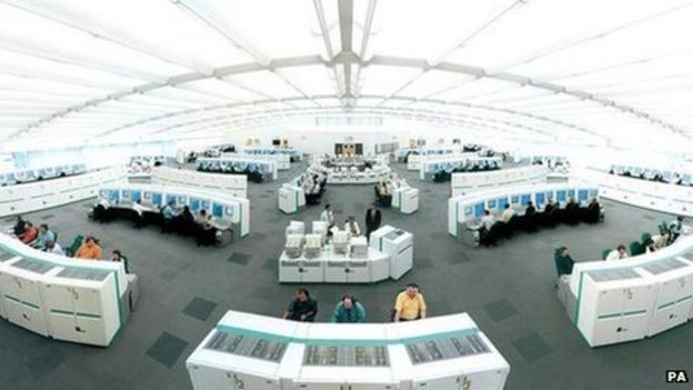 London City first in UK to get remote air traffic control - BBC News