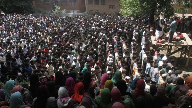 Day in pictures: 6 June 2013 - BBC News