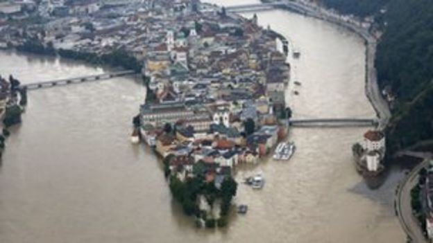 German floods: Counting the cost and laying blame - BBC News