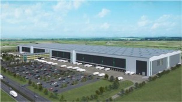 Hundreds of jobs at London Gateway warehouse - BBC News