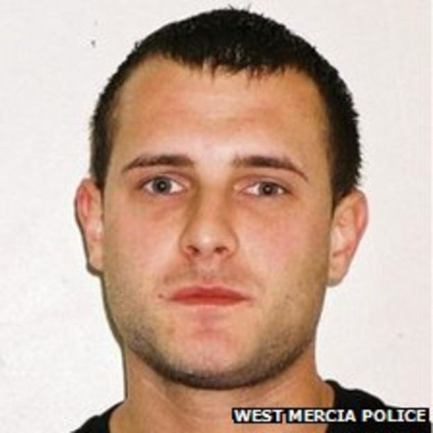 Redditch shooting: Jordan Dee Davis jailed for 18 years - BBC News