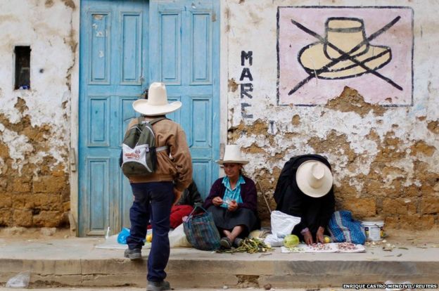 Day in pictures: 17 June 2013 - BBC News