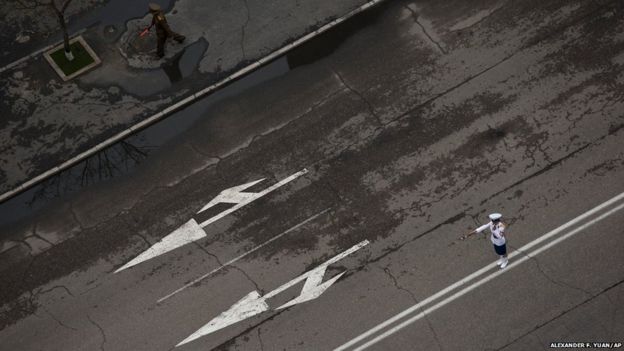 Day in pictures: 17 June 2013 - BBC News