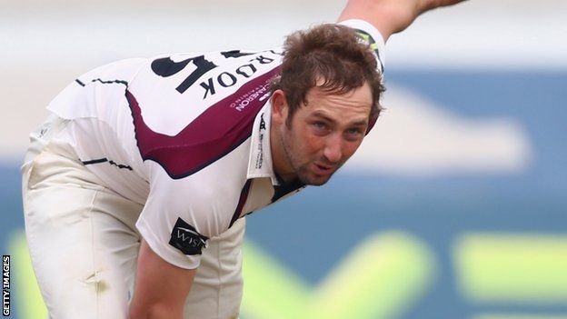 Northants v Glamorgan: Steven Crook cuts through Welsh county - BBC Sport