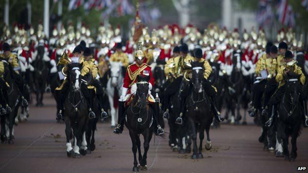 Why does the British Army have more horses than tanks? - BBC News