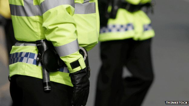 Future cops: How technology is set to change policing - BBC News