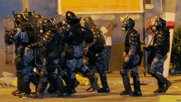 In pictures: Brazil protests - BBC News