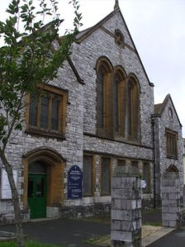 Plymouth Peverell Park Church becomes 'community asset' - BBC News