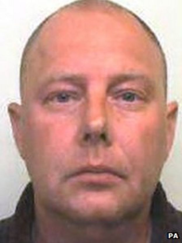 Sacked Wayne Crook jailed for workplace hammer attack - BBC News