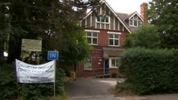 Caversham care home to close despite campaign - BBC News