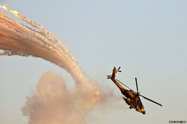 Day in pictures: 28 June 2013 - BBC News