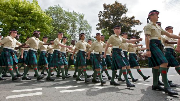 In pictures: Inverness Armed Forces Day - BBC News
