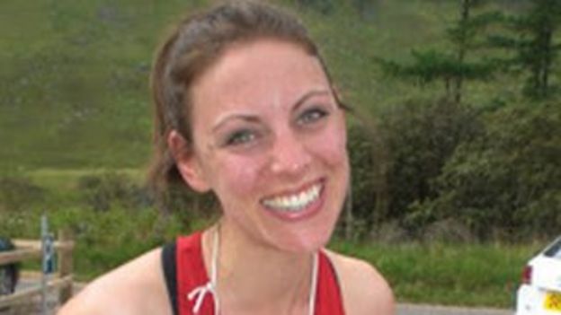 Caroline McKay finishes 100-mile endurance run - BBC News
