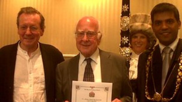 Freedom of Bristol 'a great honour' for Professor Higgs - BBC News
