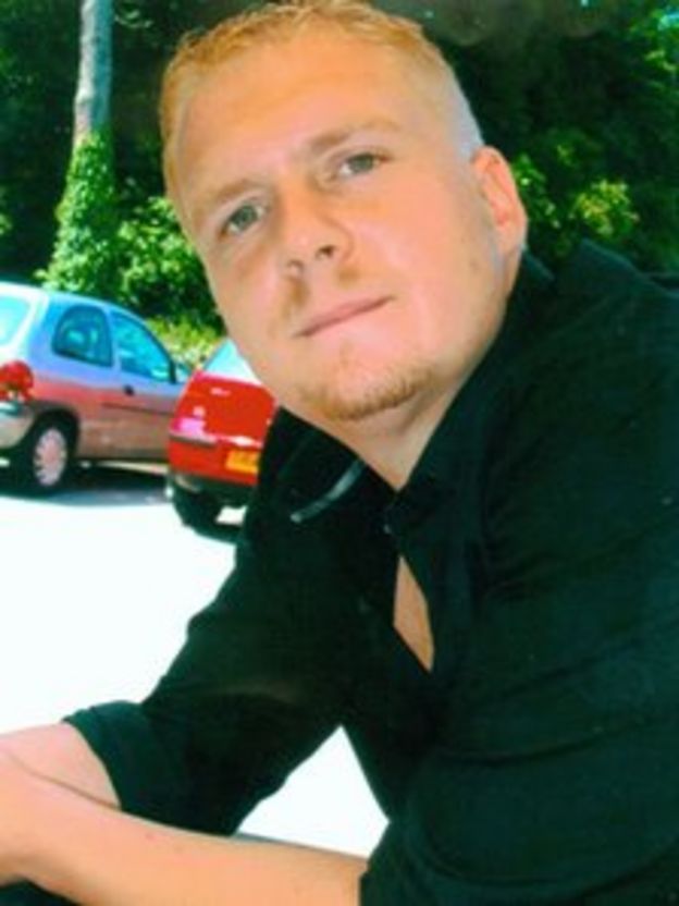 Raoul Moat victim Chris Brown's inquest date set - BBC News