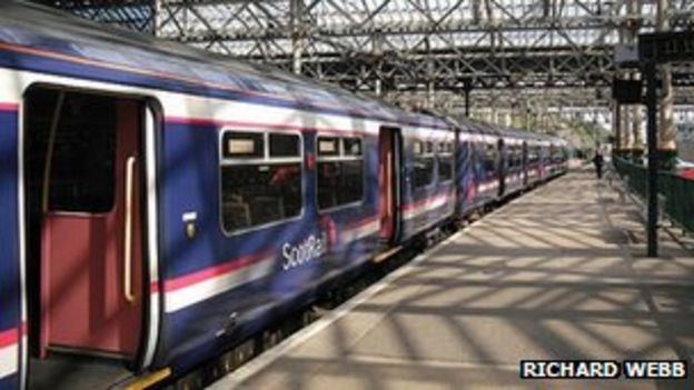 Trains disrupted by hot weather - BBC News