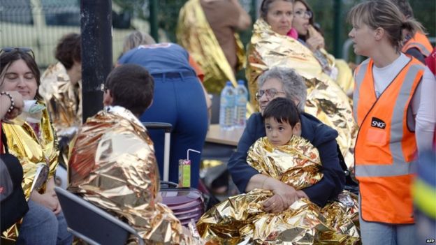 In pictures: French rail crash - BBC News