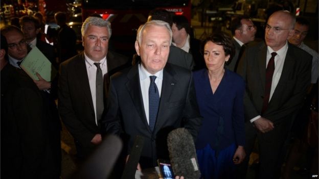 In pictures: French rail crash - BBC News