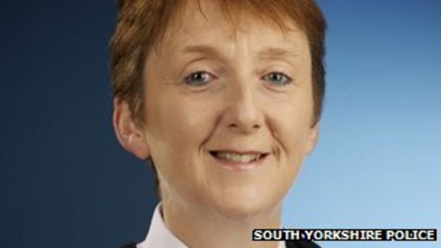 First woman given senior role at South Yorkshire Police - BBC News