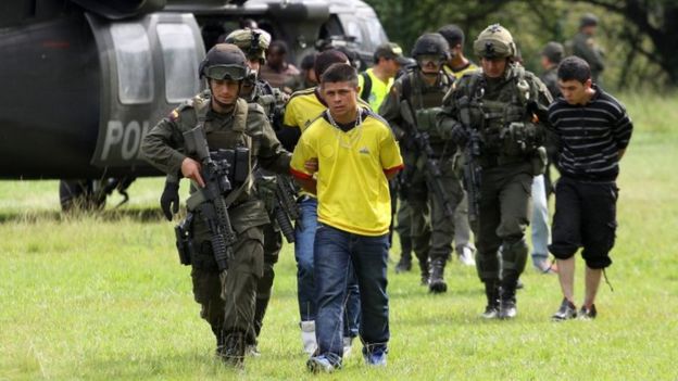 Colombian government 'ready to reintegrate rebels' - BBC News
