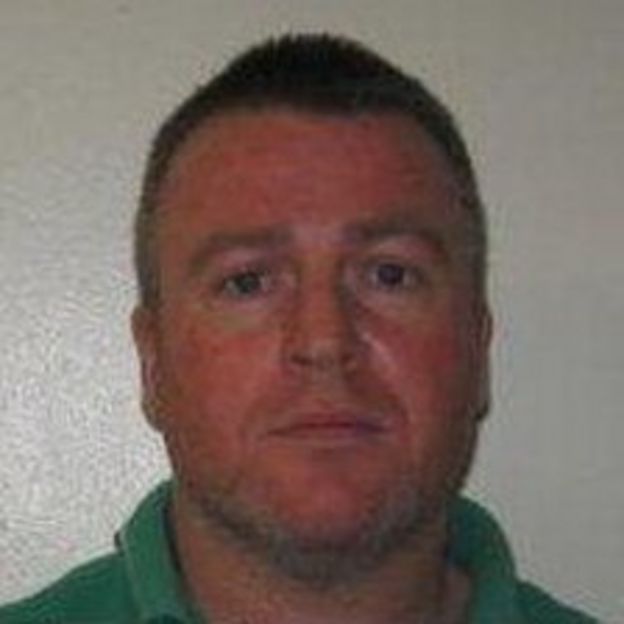 Hollesley Bay prisoner Mark Donnison absconds for second time - BBC News