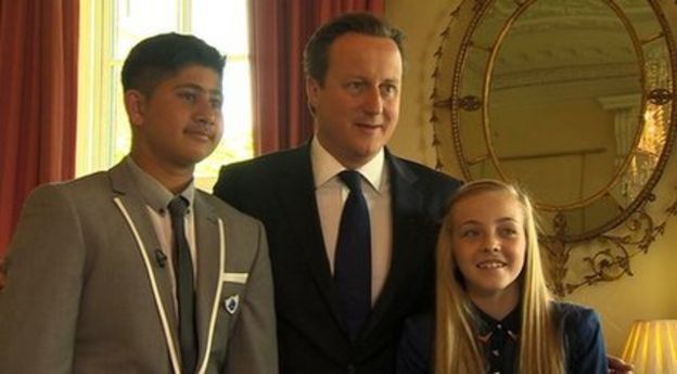 Royal job for young reporters in Modern Monarchy series - BBC Newsround