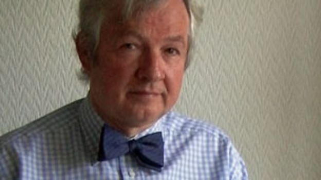 Would you trust a doctor in a T-shirt? - BBC News