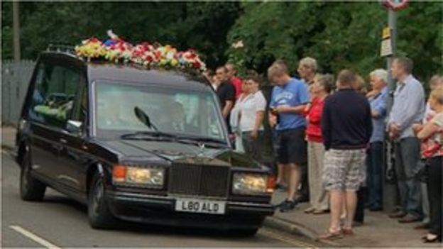 Jake Milton's funeral attended by hundreds in Bristol - BBC News